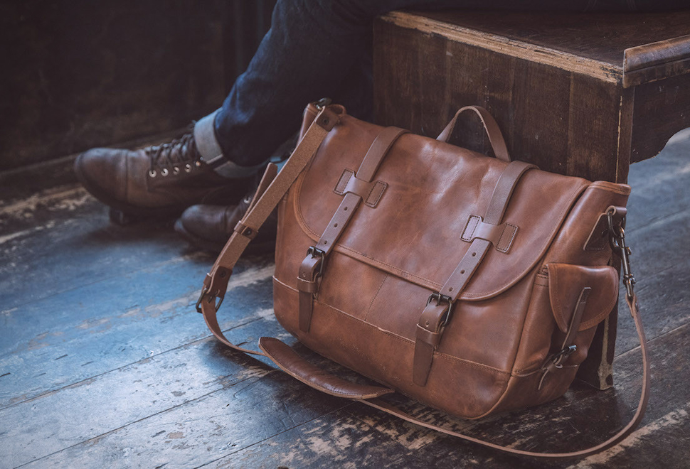 Τσάντα με στυλ για το καθημερινό look | MANCODE STYLE