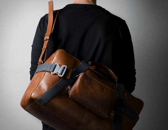 Ποια τσάντα να επιλέξεις για τις καλοκαιρινές εξορμήσεις | MANCODE STYLE