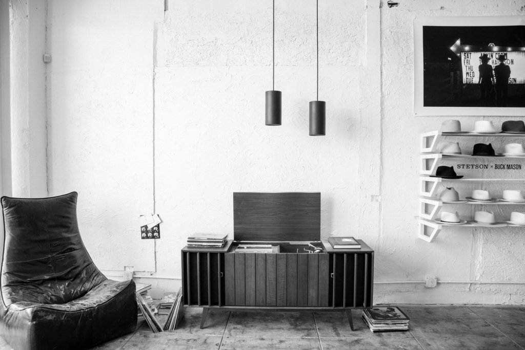 Minimal and Timeless Style Office | MANCODE STYLE