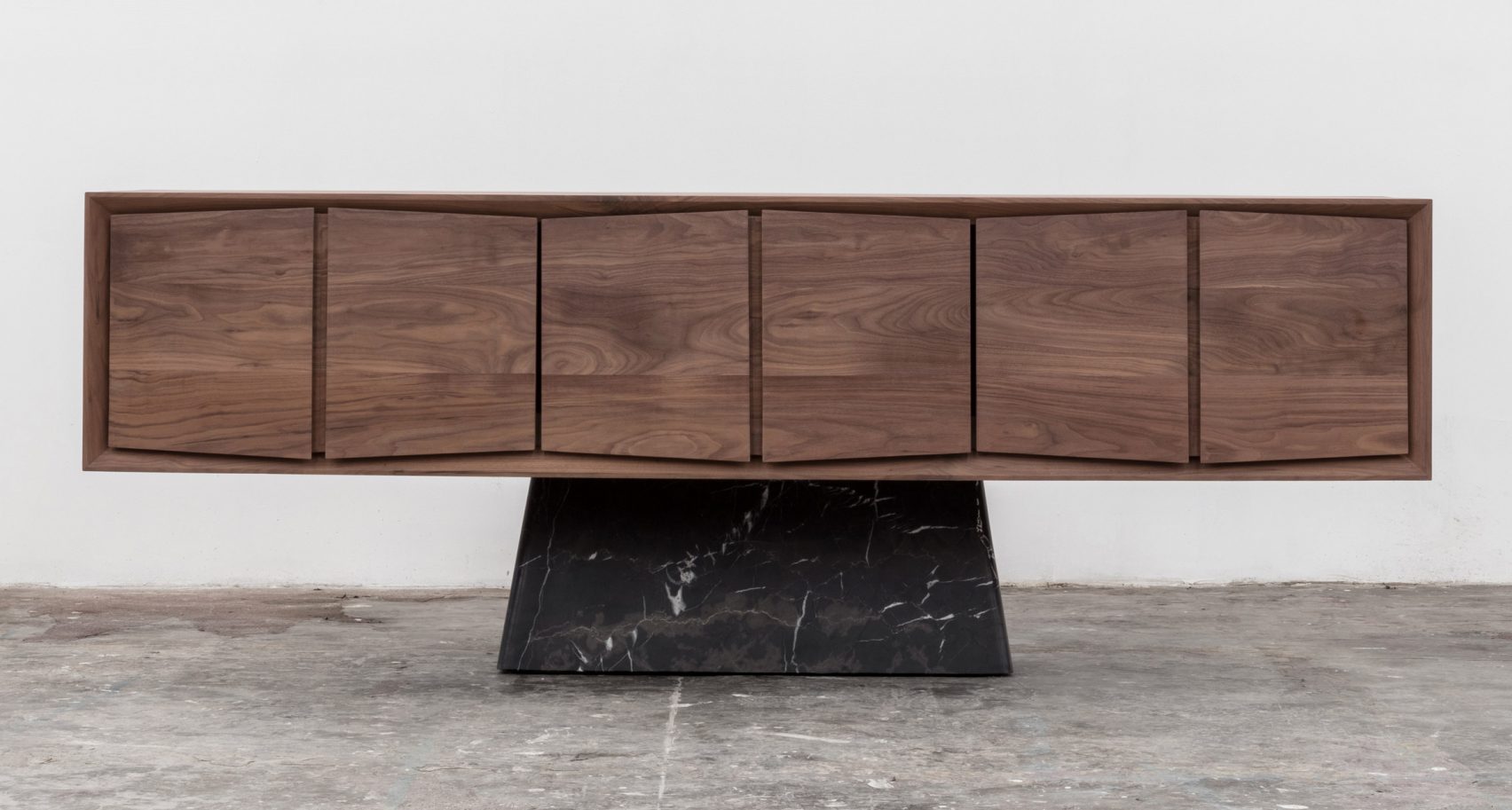 Dolmen Collection | MANCODE