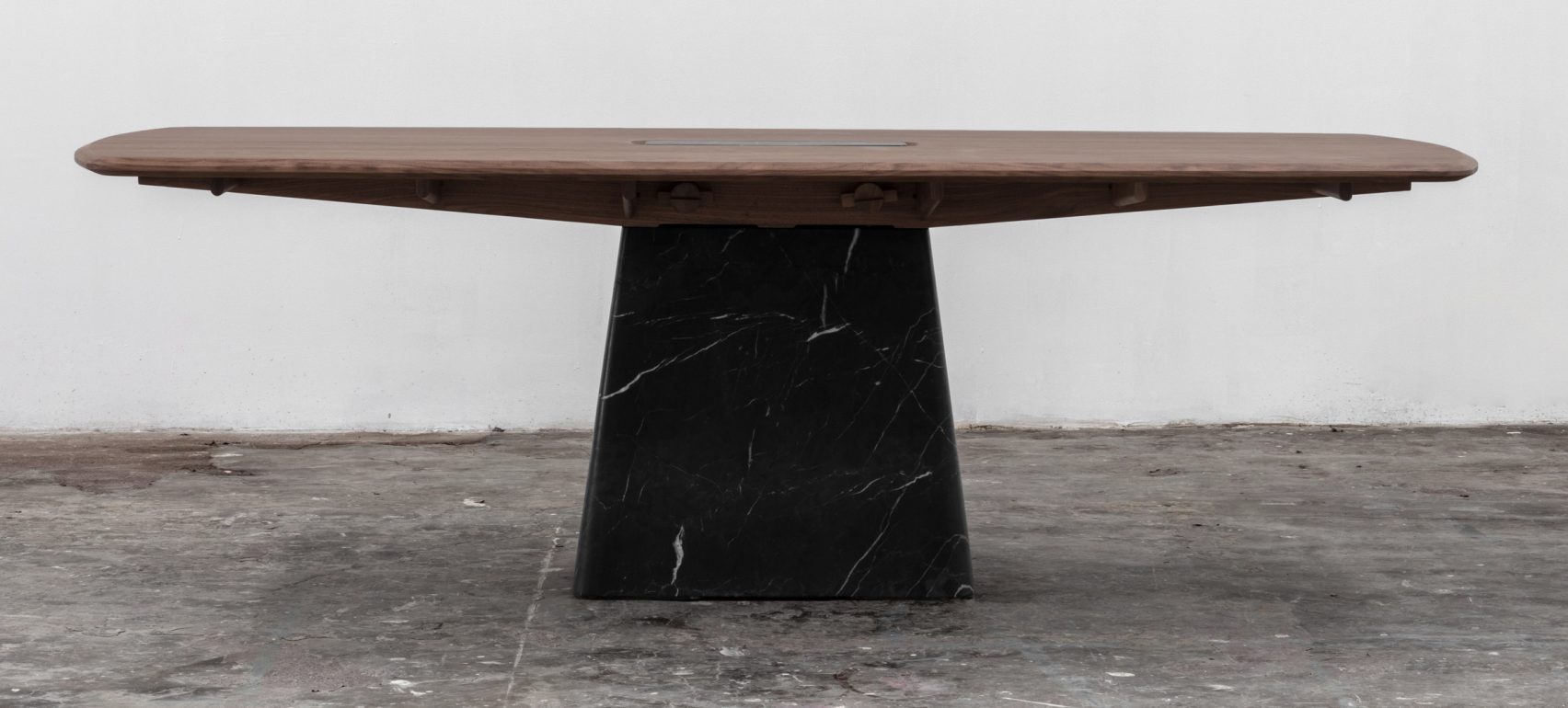 Dolmen Collection | MANCODE