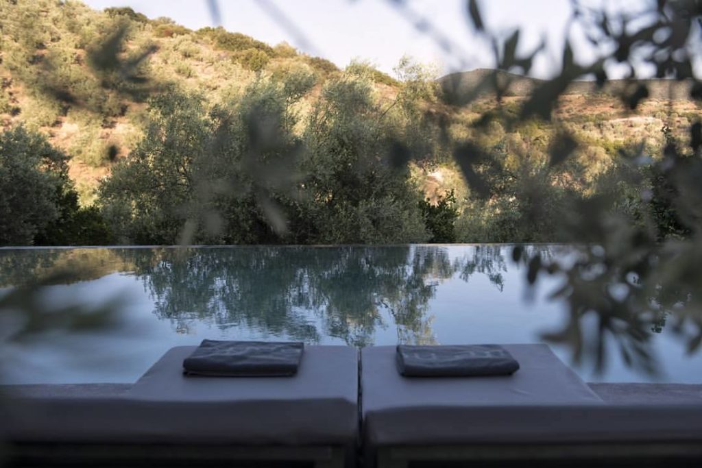 Stylish Getaway to the Good Old Living | MANCODE