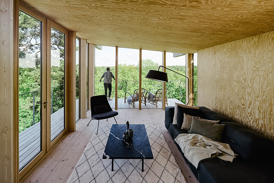 Scandinavian Summer View | MANCODE