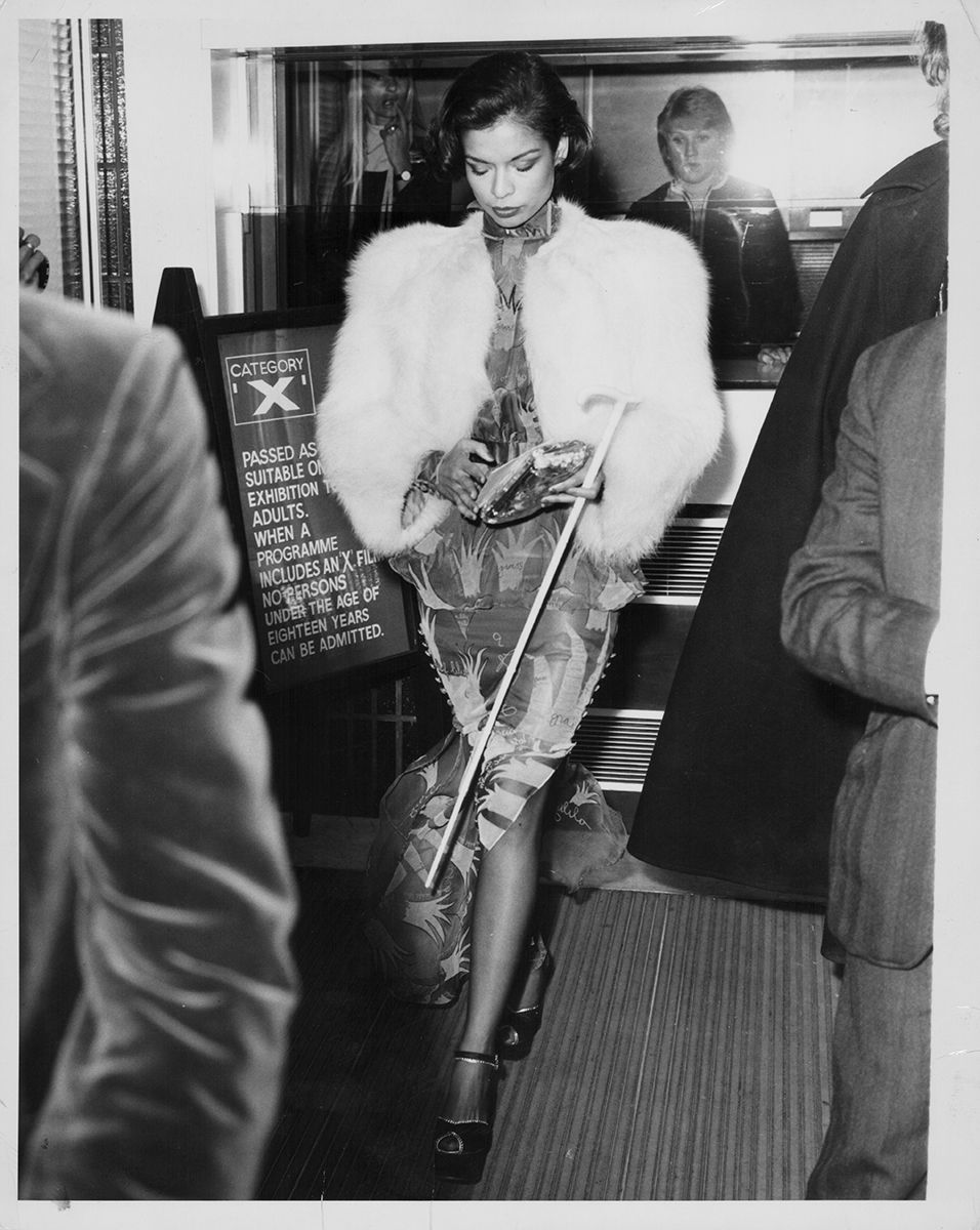 Bianca Jagger | MANCODE STYLE