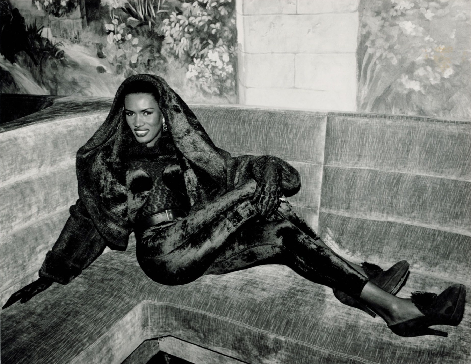 The iconic Grace Jones | MANCODE STYLE