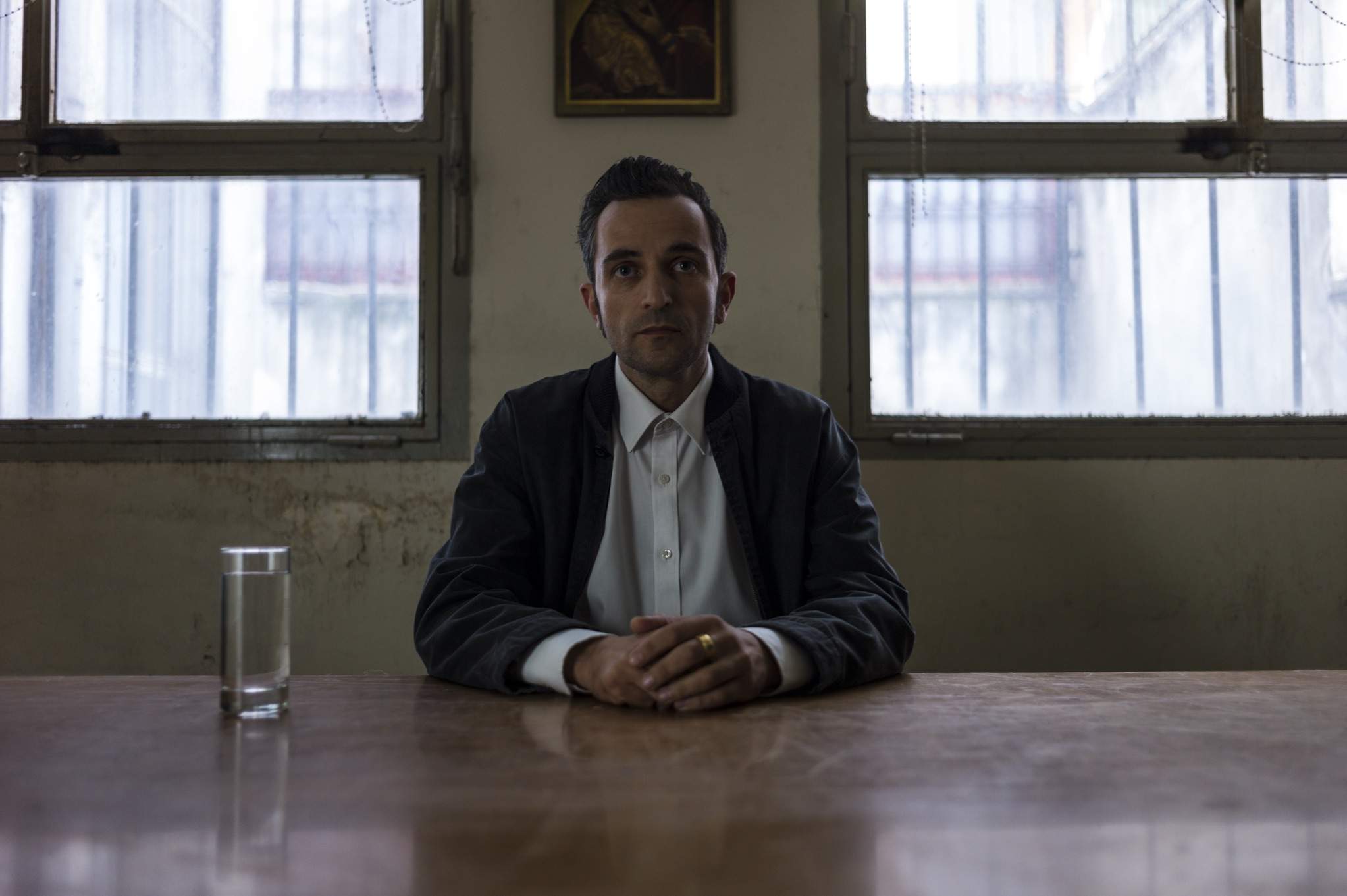 The waiter | MANCODE STYLE