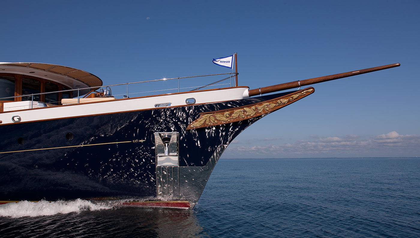 The allure of classic yachts | MANCODE STYLE