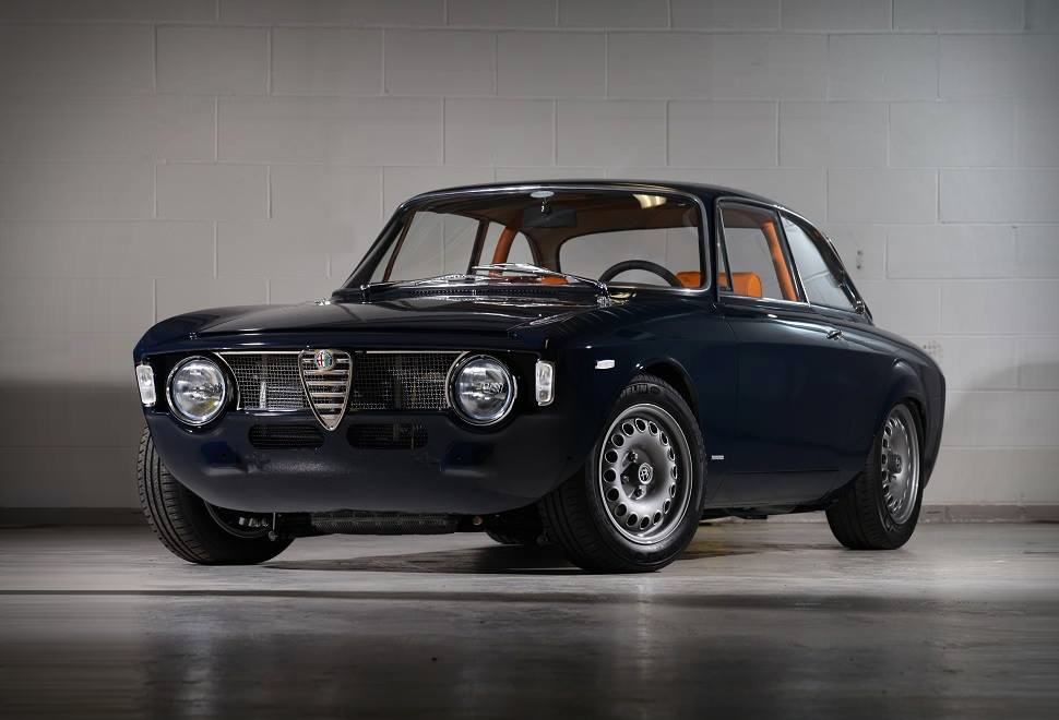 The iconic Alfa Romeo 105 by Alfaholics | MANCODE STYLE