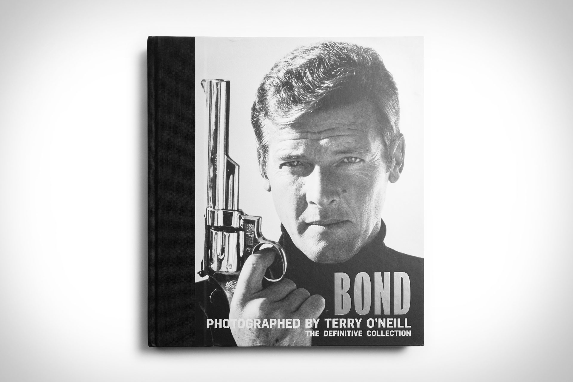 Bond: Photographed by Terry O'Neill | MANCODE STYLE