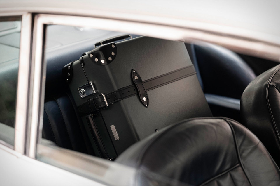 Travel in style like 007 | MANCODE STYLE