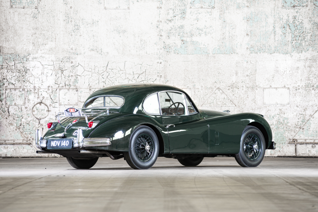 Iconic Curves | MANCODE STYLE