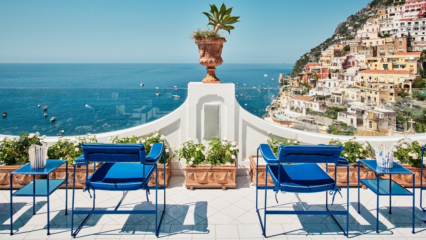 Cosmopolitan allure in Positano | MANCODE STYLE
