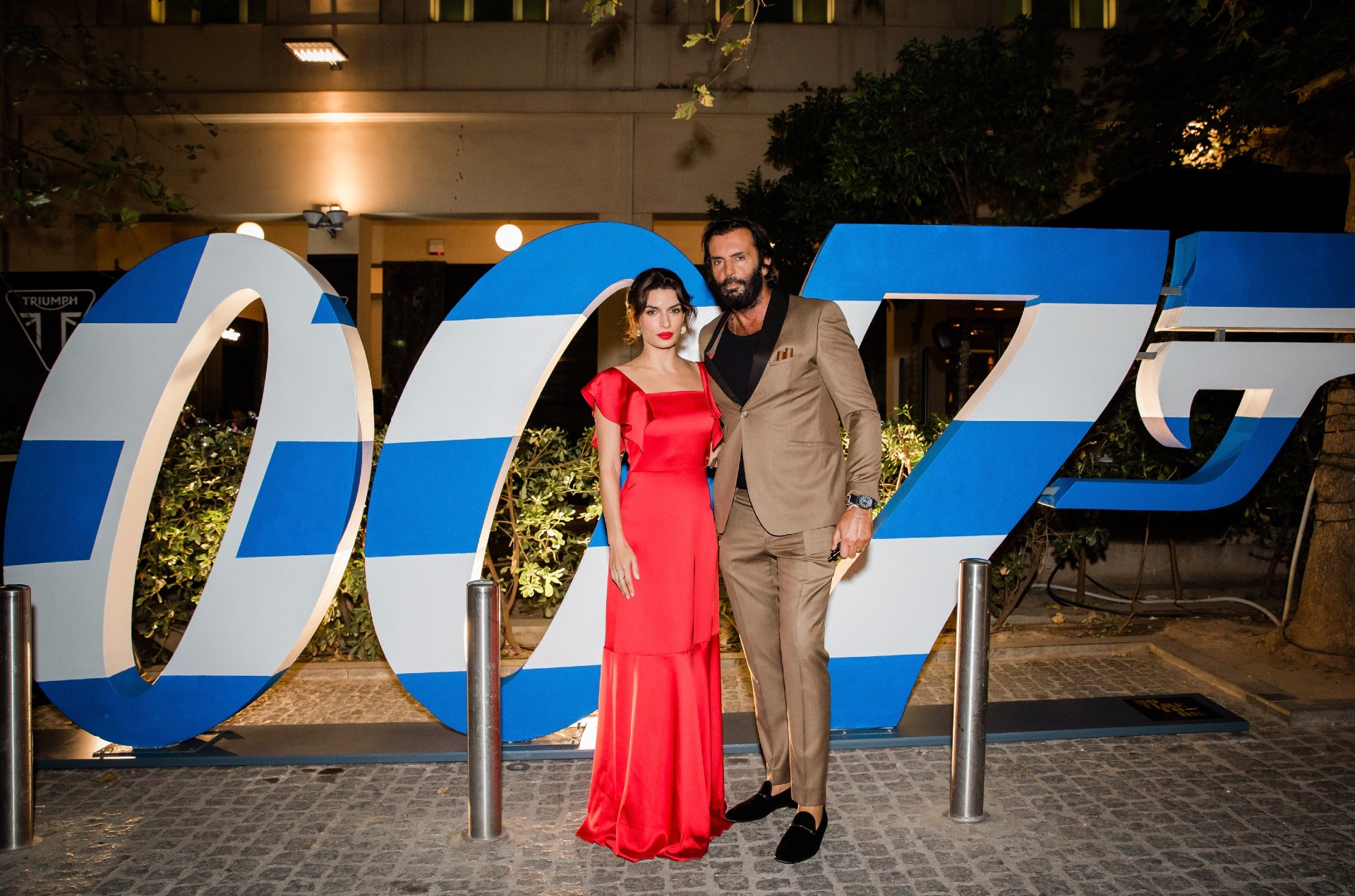 007 Premiere with a Bond Girl | MANCODE STYLE