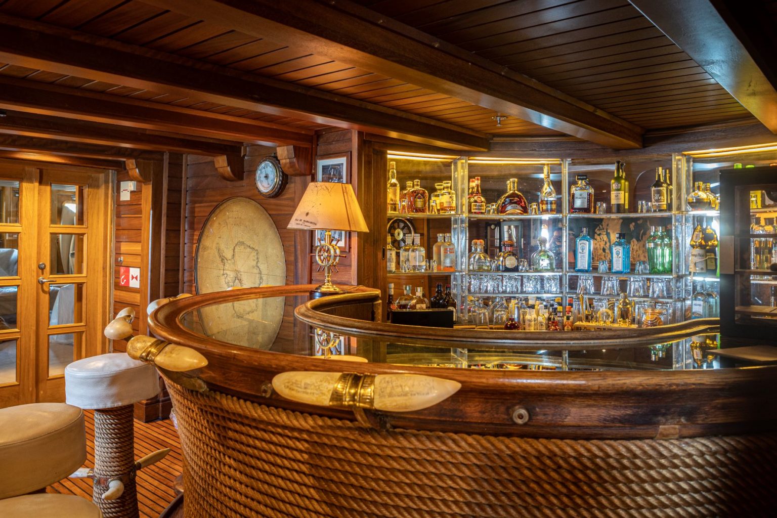 Exclusive photos! CHRISTINA O-The legend | MANCODE STYLE