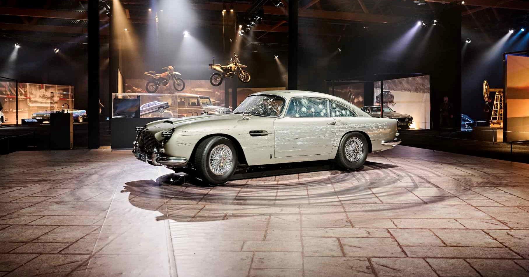 Bond in motion | MANCODE STYLE