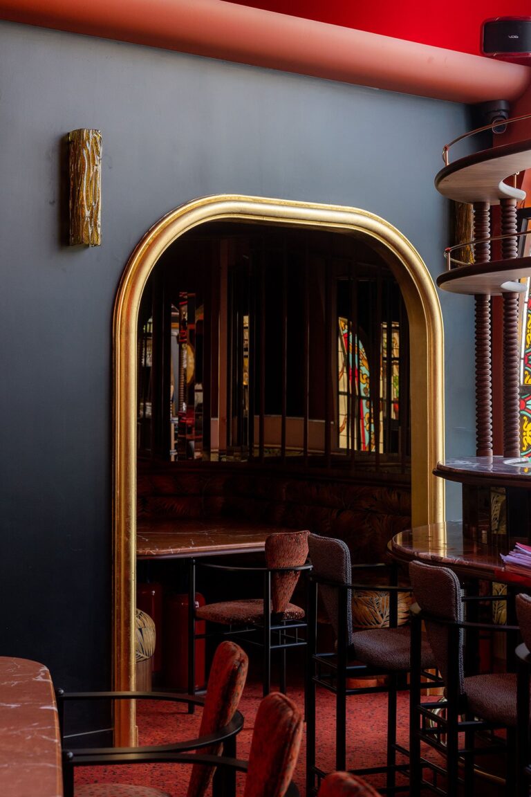 Les Années Folles atmosphere | MANCODE STYLE