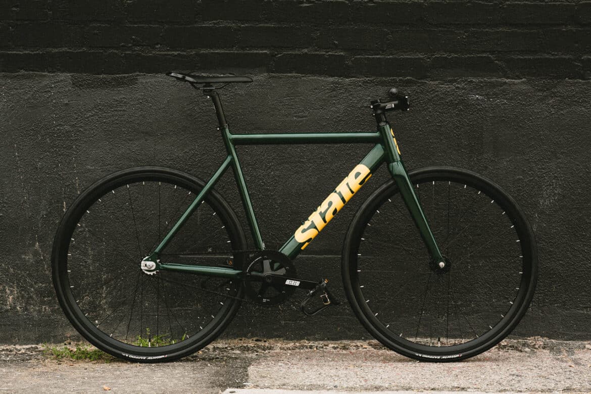 Premium bike in green/gold | MANCODE STYLE