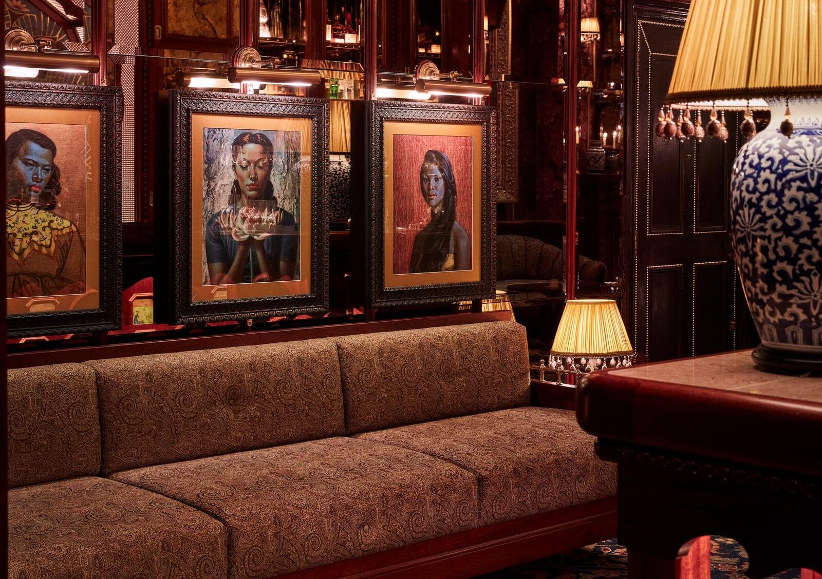 Maximalist cocktail lounge in Mayfair | MANCODE STYLE