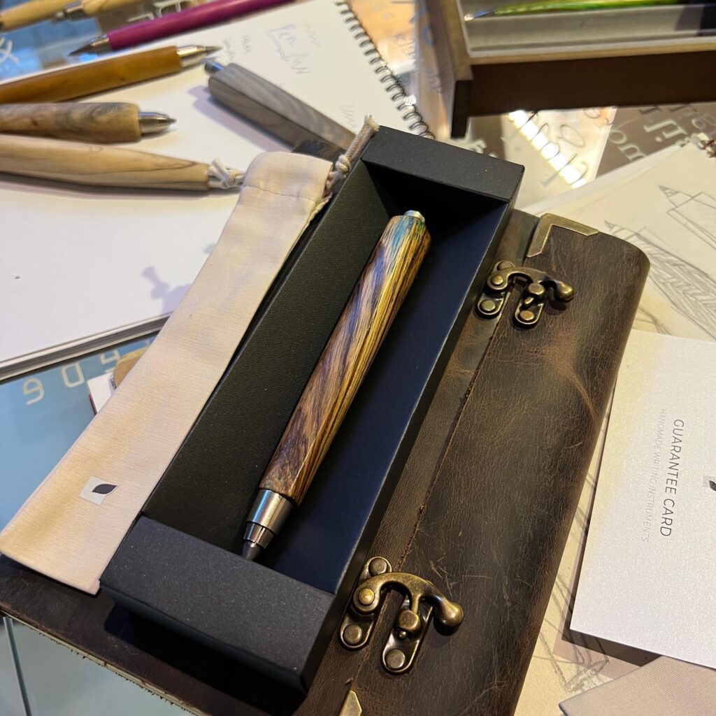 Experimentation with wood | MANCODE STYLE