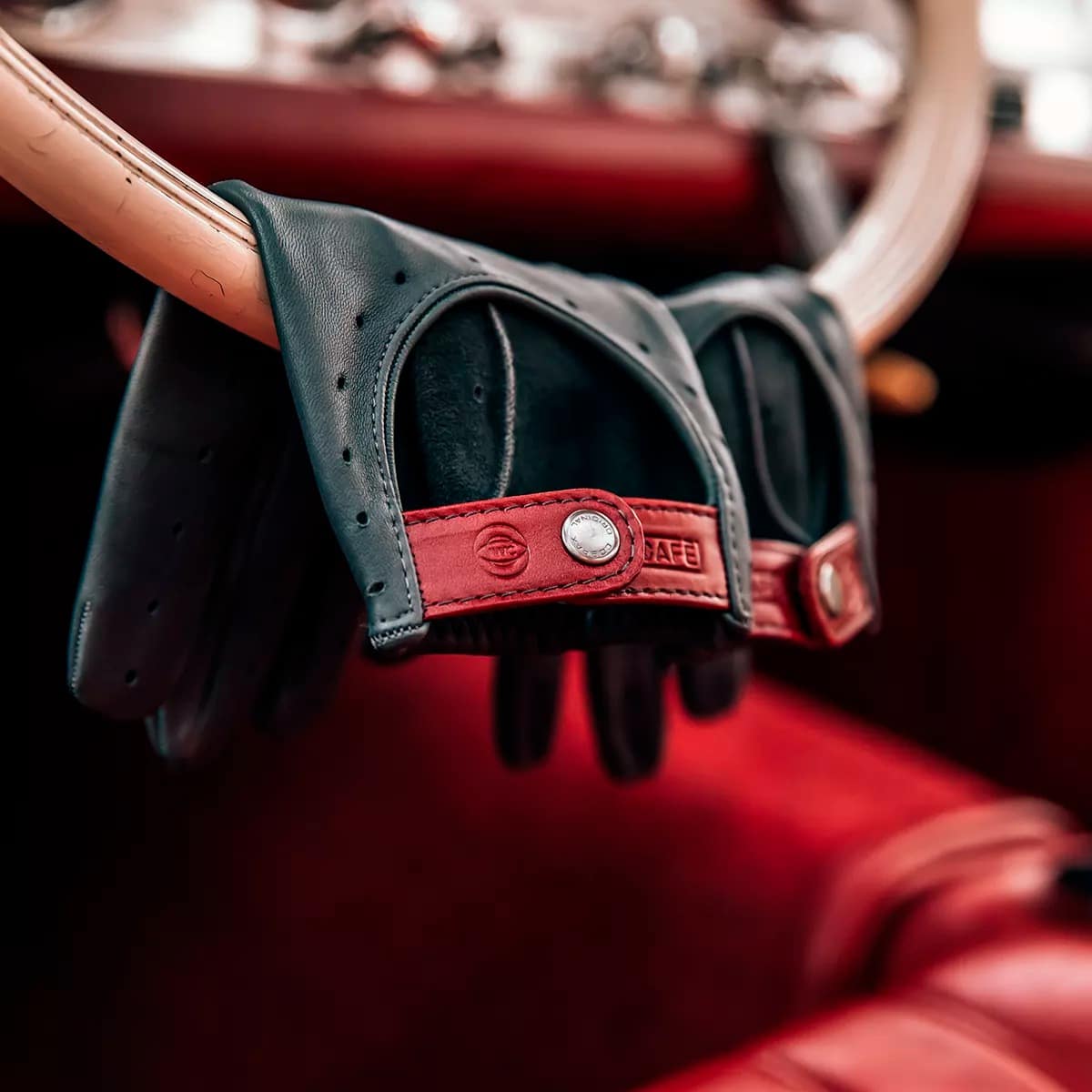 Driving gloves | MANCODE STYLE