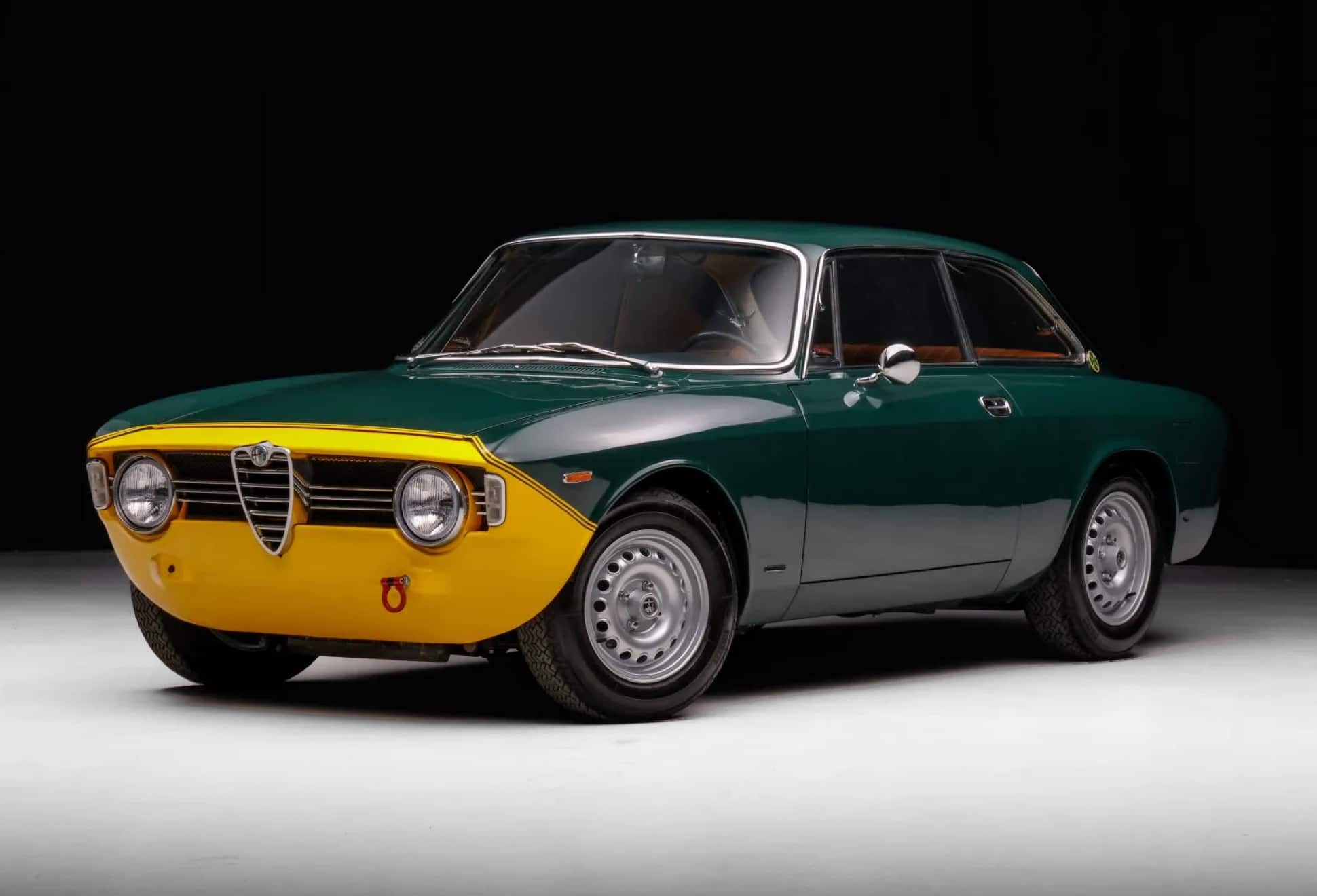 Alfa Romeo Giulia Sprint | MANCODE STYLE