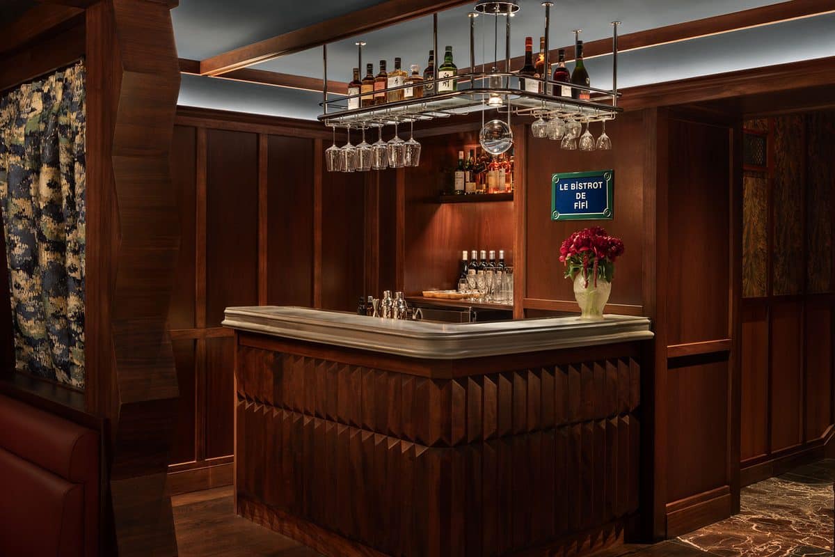 Upper East Side townhouse transformed into a chic French bistro | MANCODE STYLE